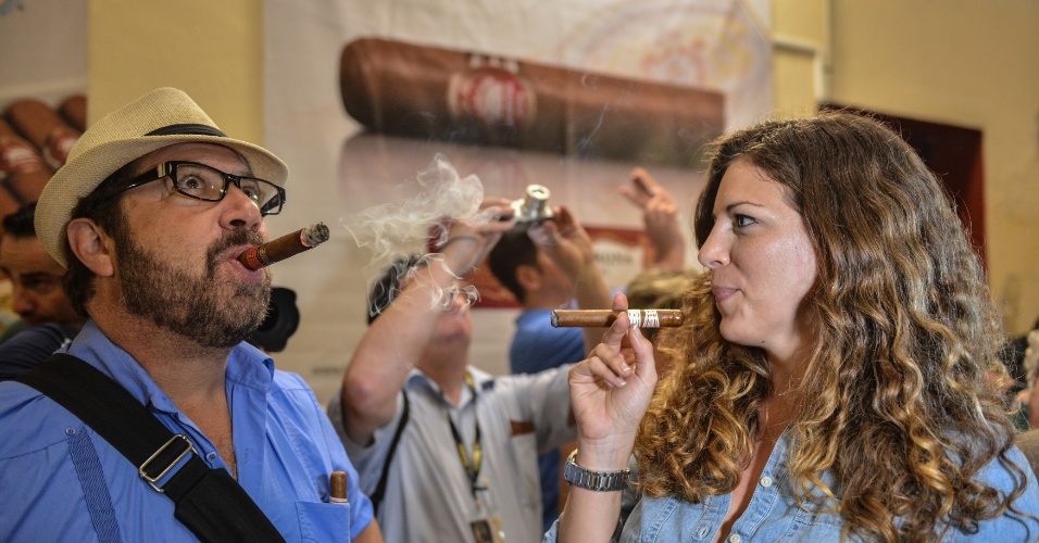 Veja como são feitos os famosos charutos cubanos - Fotos - UOL Notícias