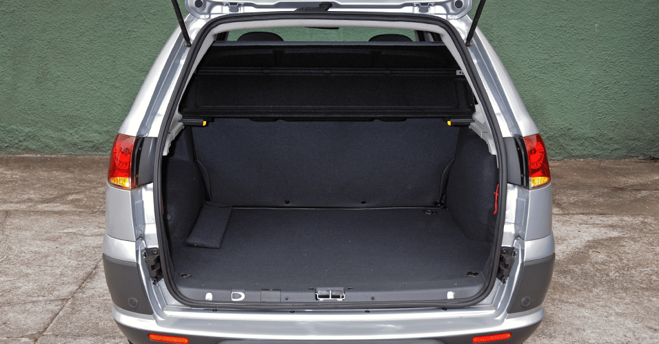 Palio Weekend Trekking 1.6 16V - Fotos - UOL Carros