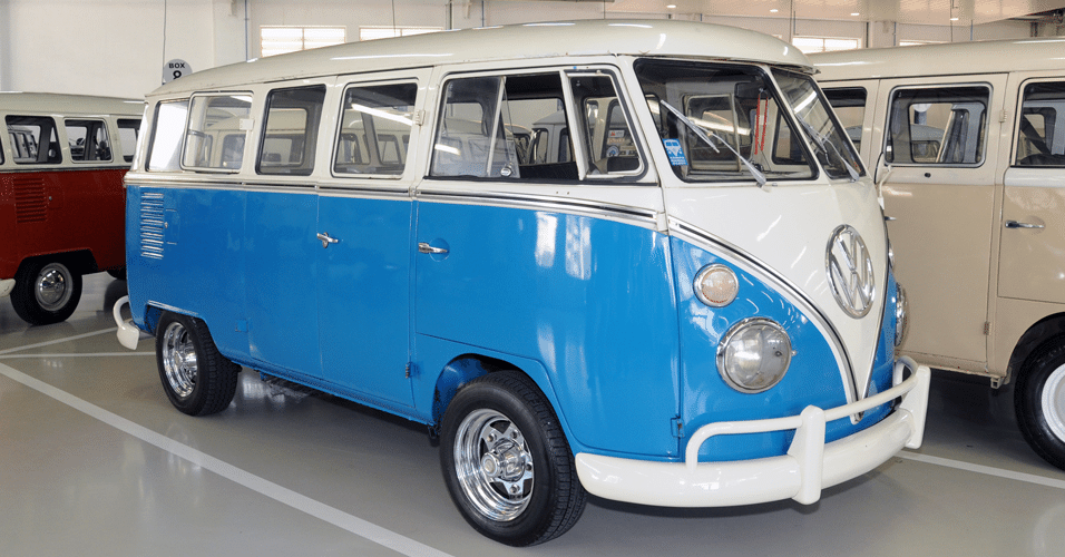 Colecionadores celebram 56 anos da Kombi no Brasil - BOL Fotos