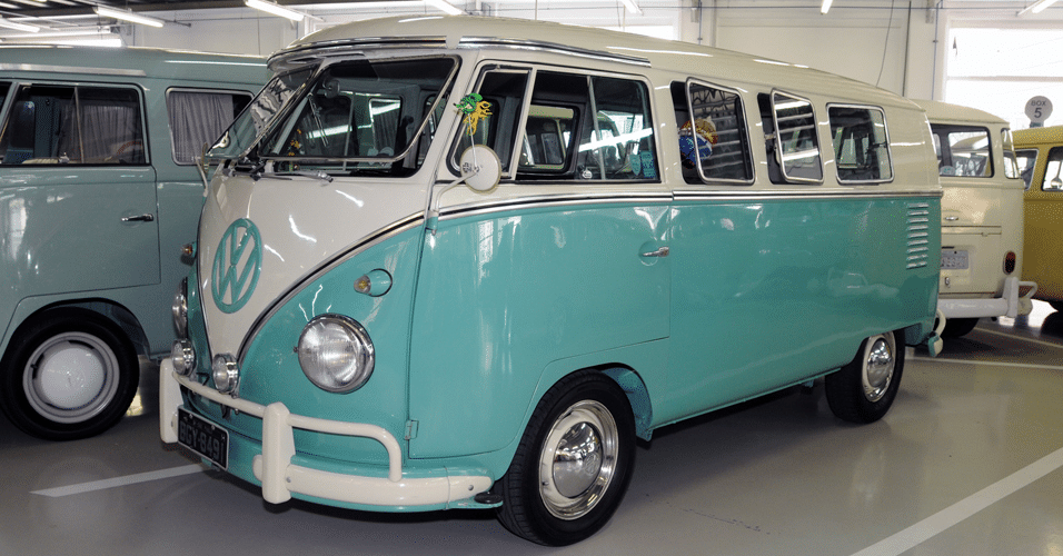 Colecionadores celebram 56 anos da Kombi no Brasil - Fotos - UOL Carros