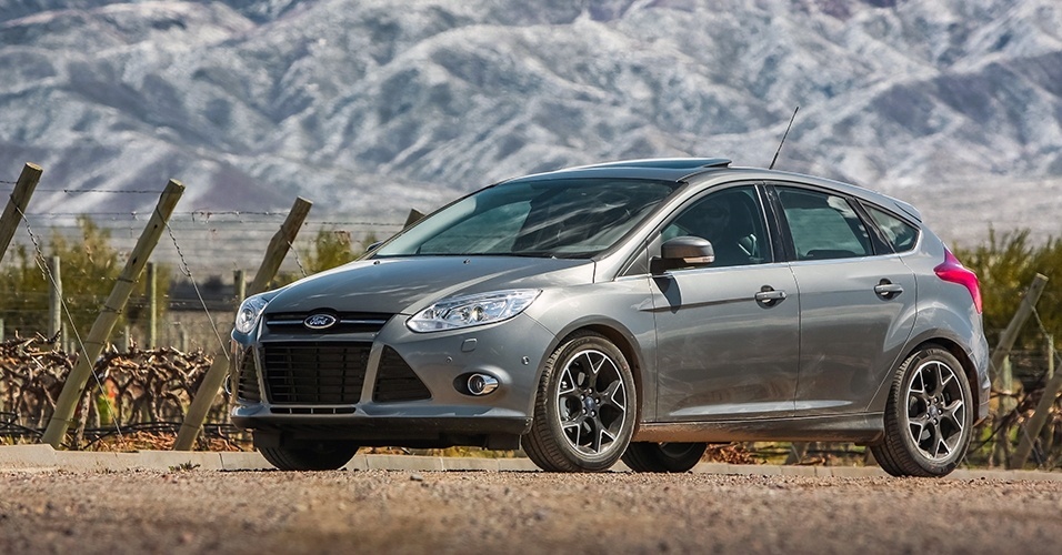 Fotos: Focus 2.0 Titanium 2014 - - UOL Carros