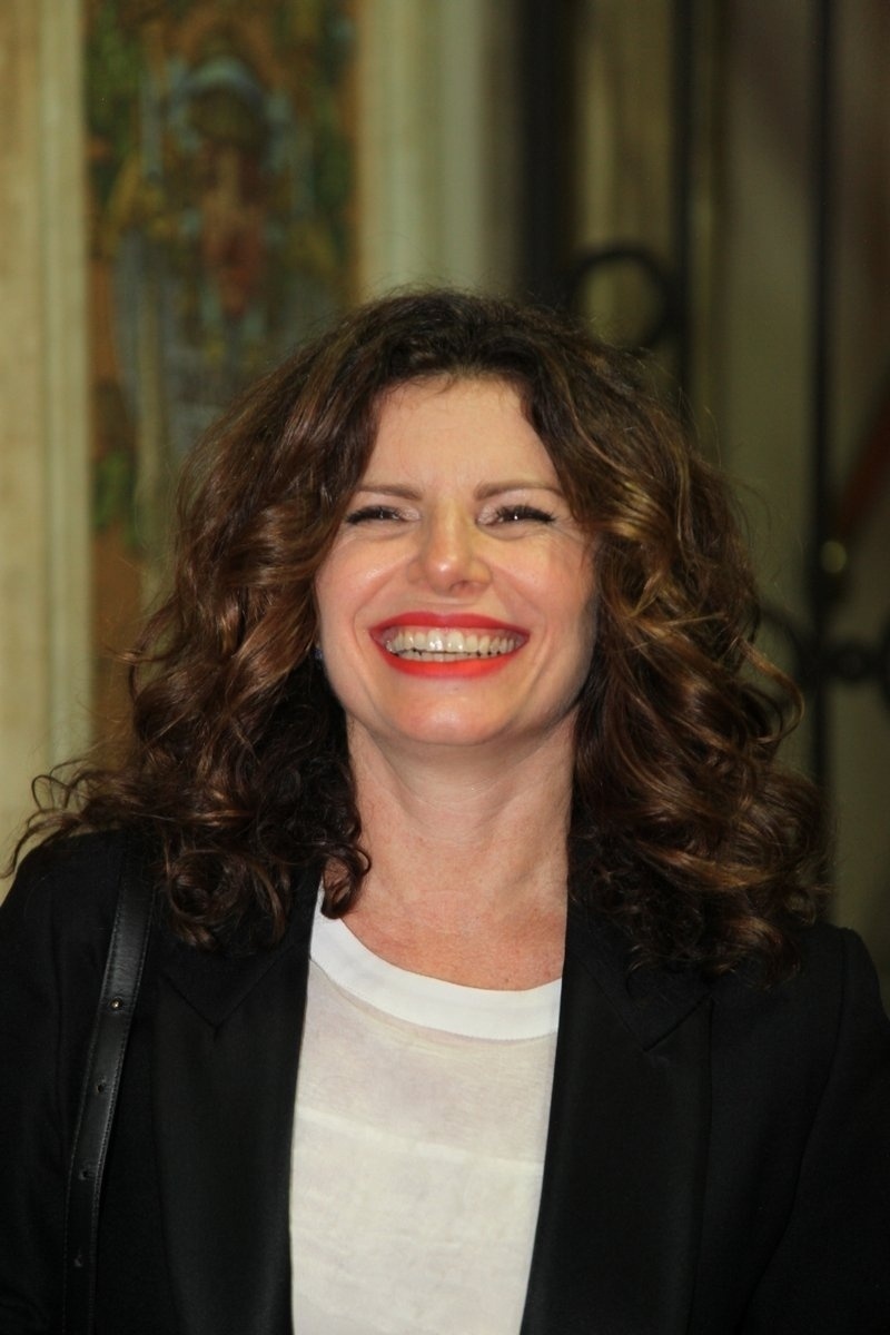 Confira a trajetória da atriz Debora Bloch - BOL Fotos - BOL Fotos