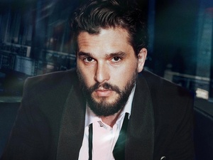 Kit Harington felt uncomfortable filming a sex scene with Sophie Turner ...